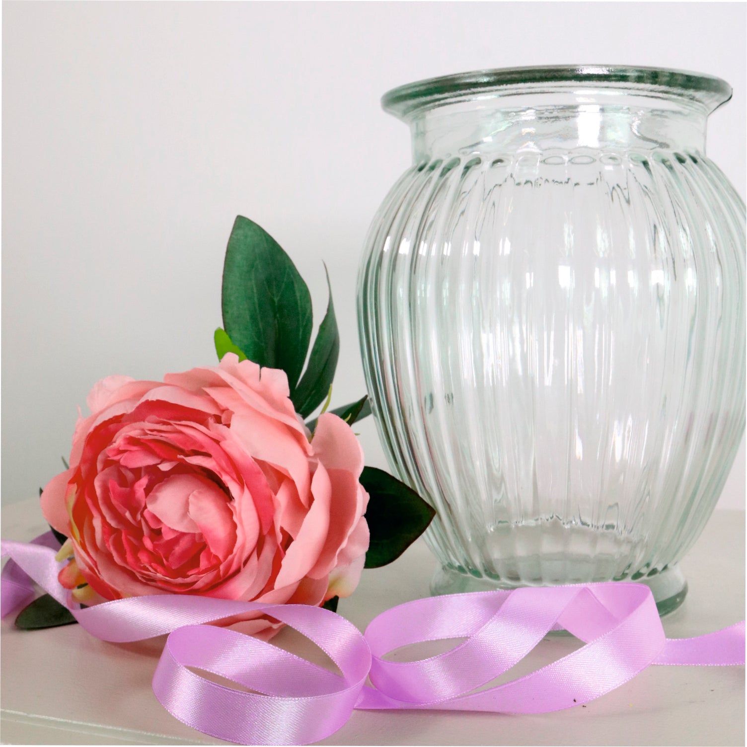 Round Ribbed Vase (18cm - Large) - Lotus Imports Limited – Lotus ...